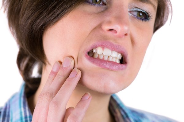 Lost and Damaged Fillings – What to Do | Alex Bratic Dental Care